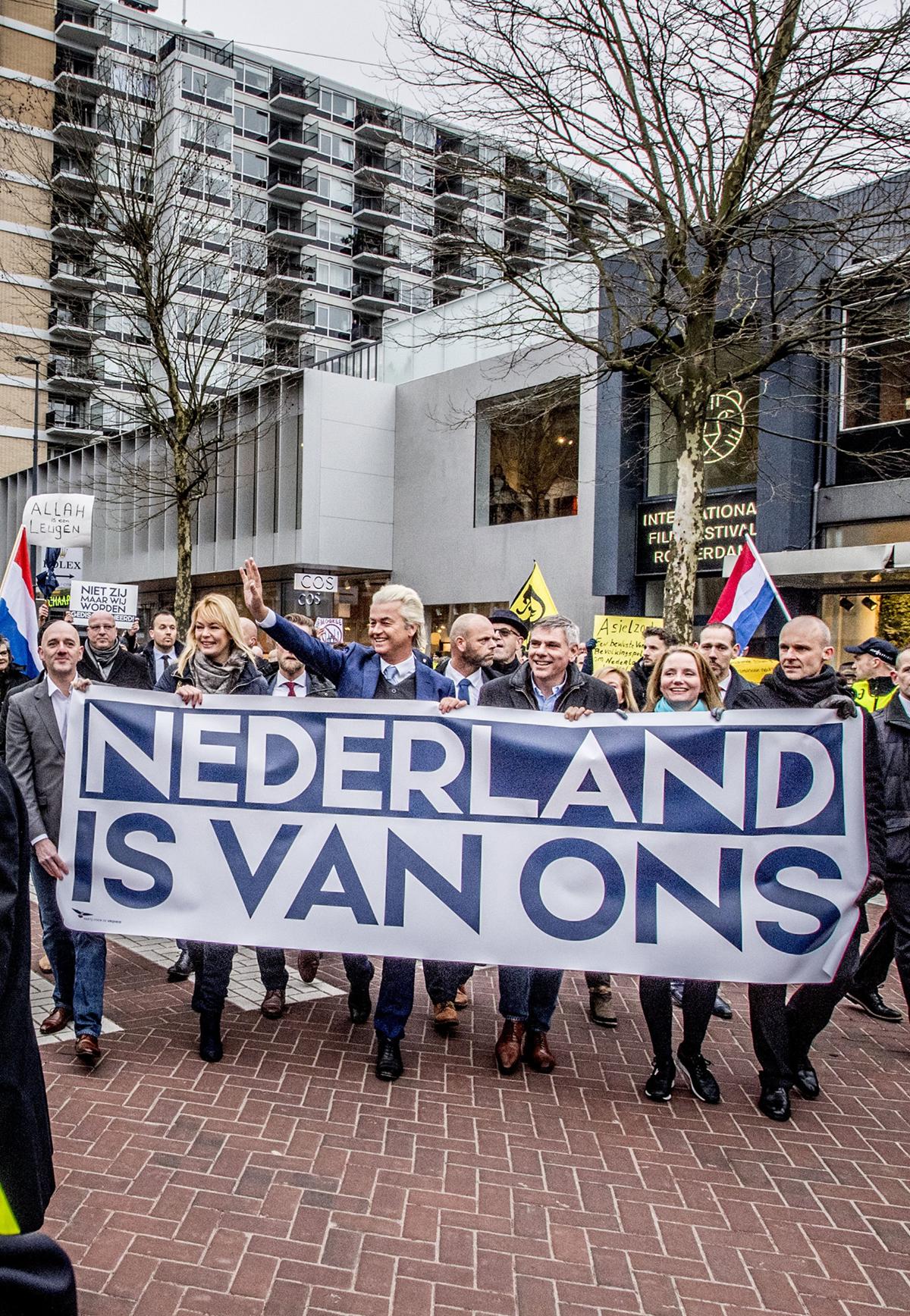Over Vrij Nederland - Vrij Nederland