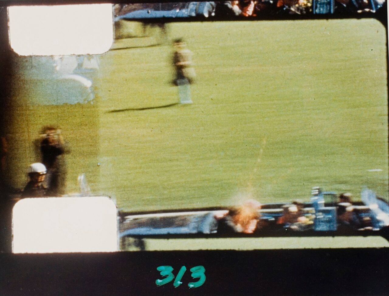 Site: Motherboard over 'frame 313' van de moord op Kennedy